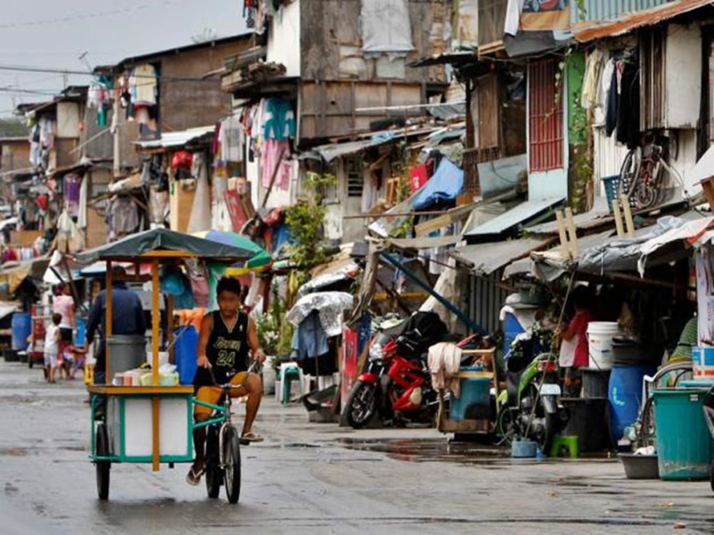 SWS Survey Result Shows Fewer Filipinos Rated Themselves As 'Poor'