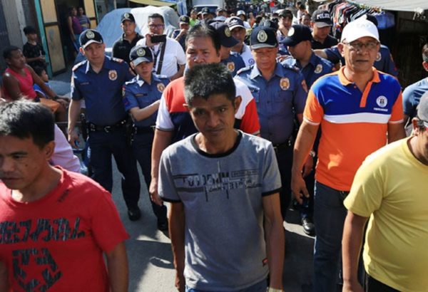 Oplan Tokhang's First Week, 800 Drug Users, Pushers Surrendered