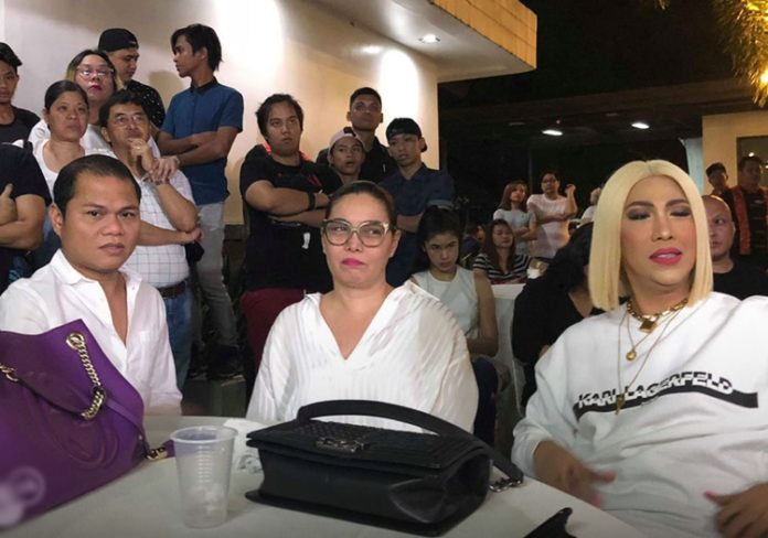 Chokoleit Funeral: Friends Did Primetime Comedy Show