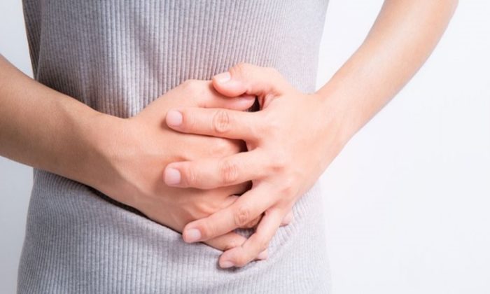 COLON CANCER SYMPTOMS - 7 Warning Signs You Must Not Ignore
