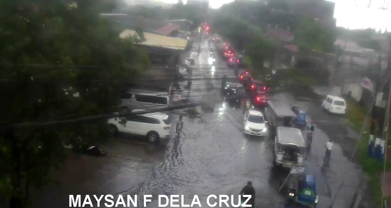 Parts of Valenzuela and Malabon Affected by Flooding | NewsFeed