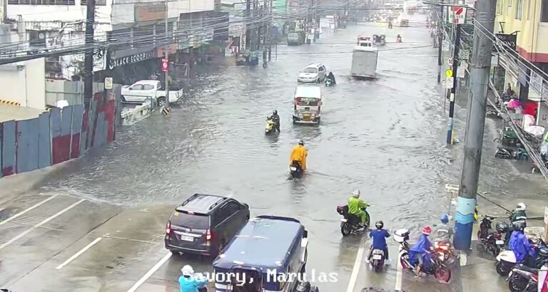 Parts of Valenzuela and Malabon Affected by Flooding | NewsFeed